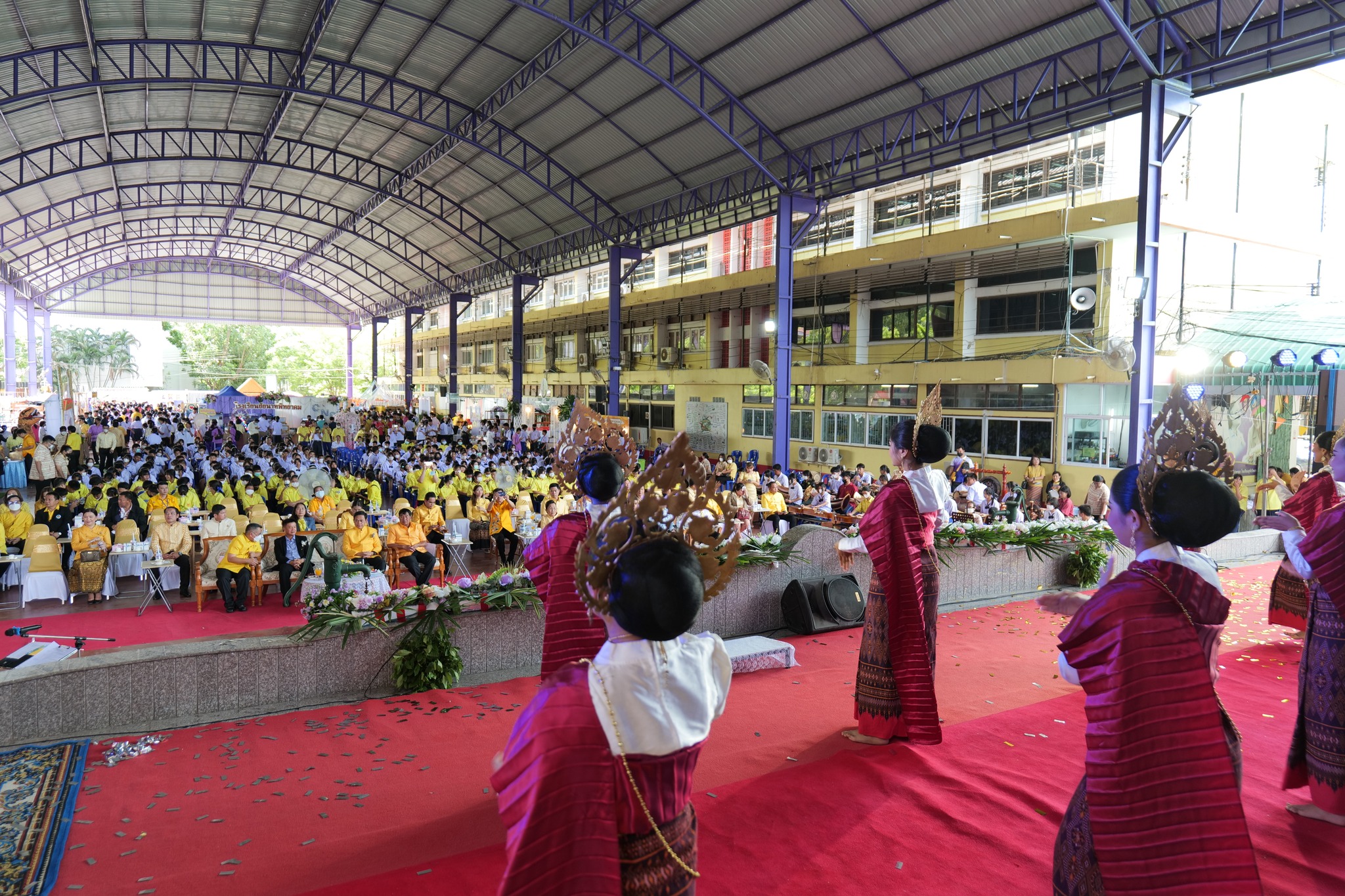 เปิดงาน “Play Plearn Learning ” โครงการตลาดนัดความรู้และนิทรรศการแสดงผลงานโรงเรียนมัธยมศึกษา ...