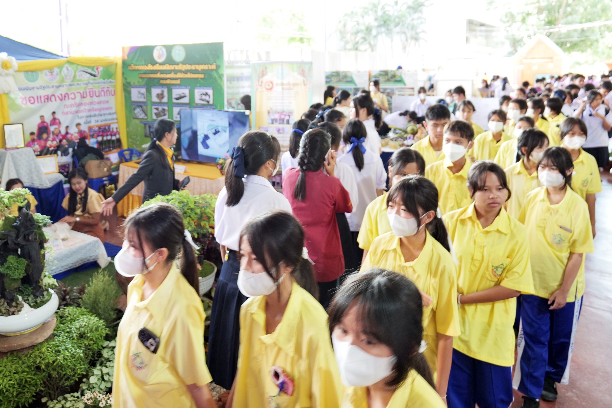 เปิดงาน “Play Plearn Learning ” โครงการตลาดนัดความรู้และนิทรรศการแสดงผลงานโรงเรียนมัธยมศึกษา ...