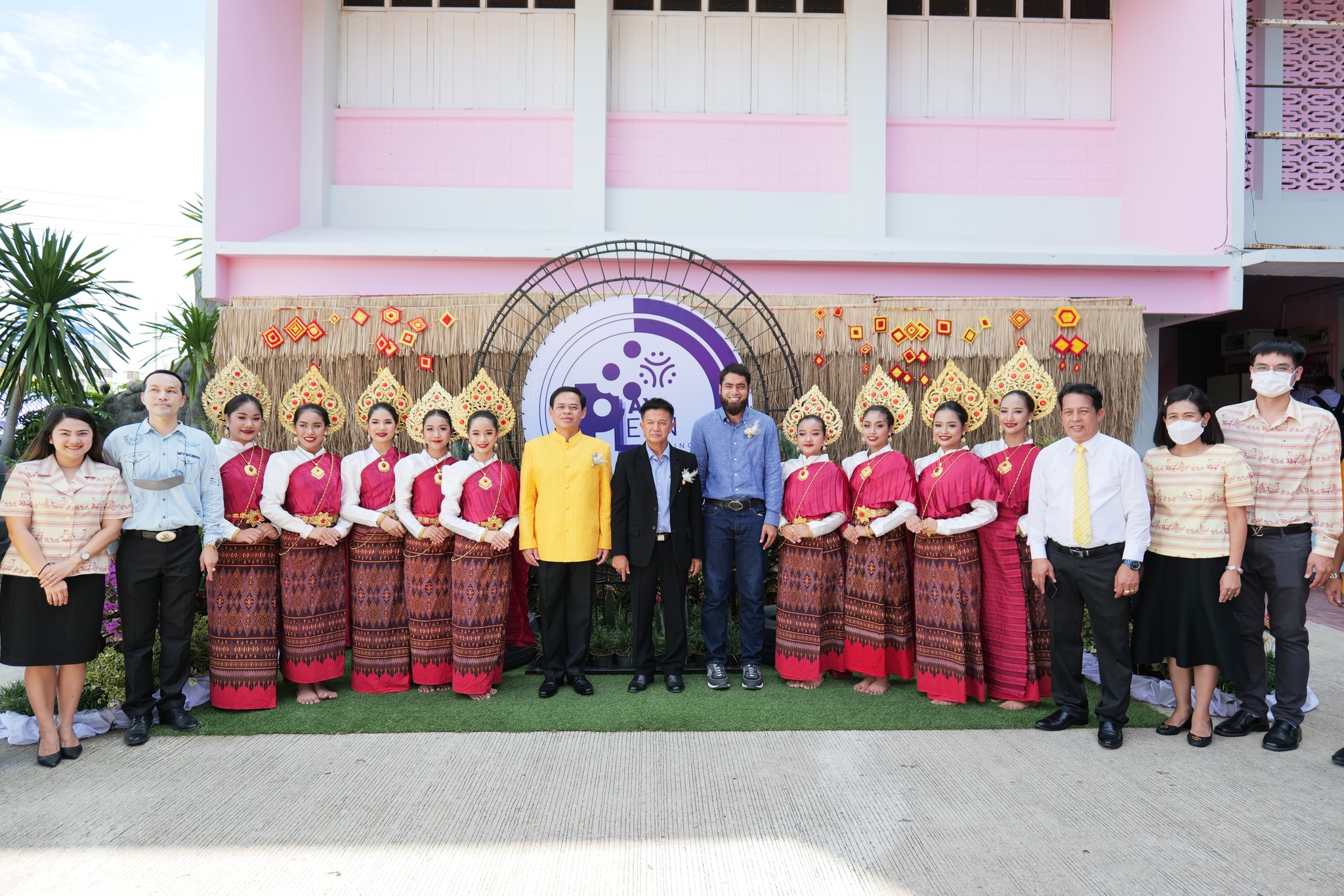 เปิดงาน “Play Plearn Learning ” โครงการตลาดนัดความรู้และนิทรรศการแสดงผลงานโรงเรียนมัธยมศึกษา ...